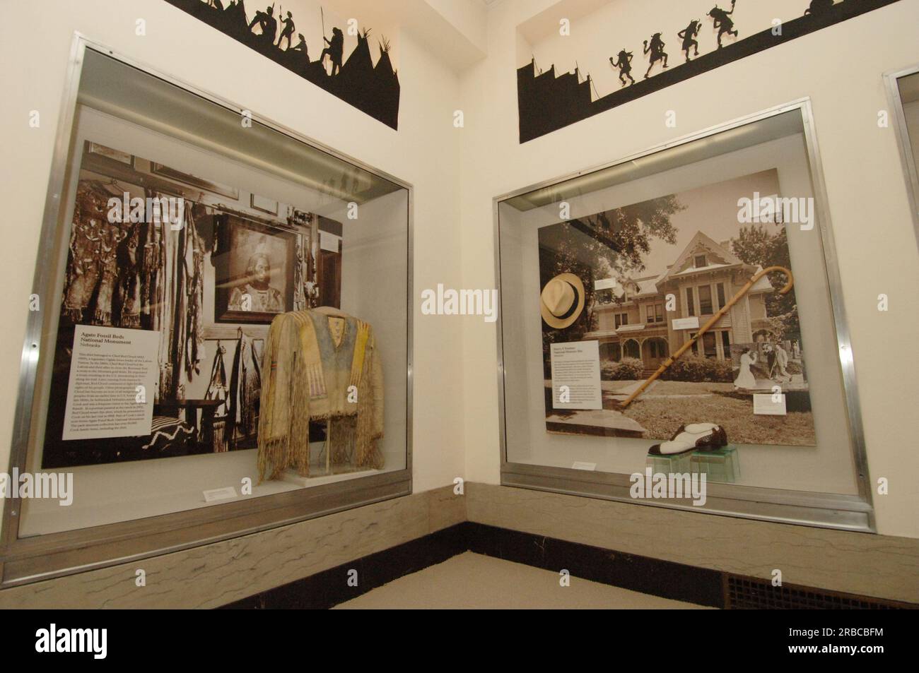 Interior Museum exhibits, viewing spaces Stock Photo - Alamy
