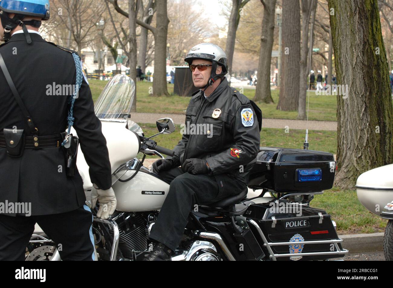 U.S. Park Police motorcycle unit on hand for annual St. Patrick's Day ...