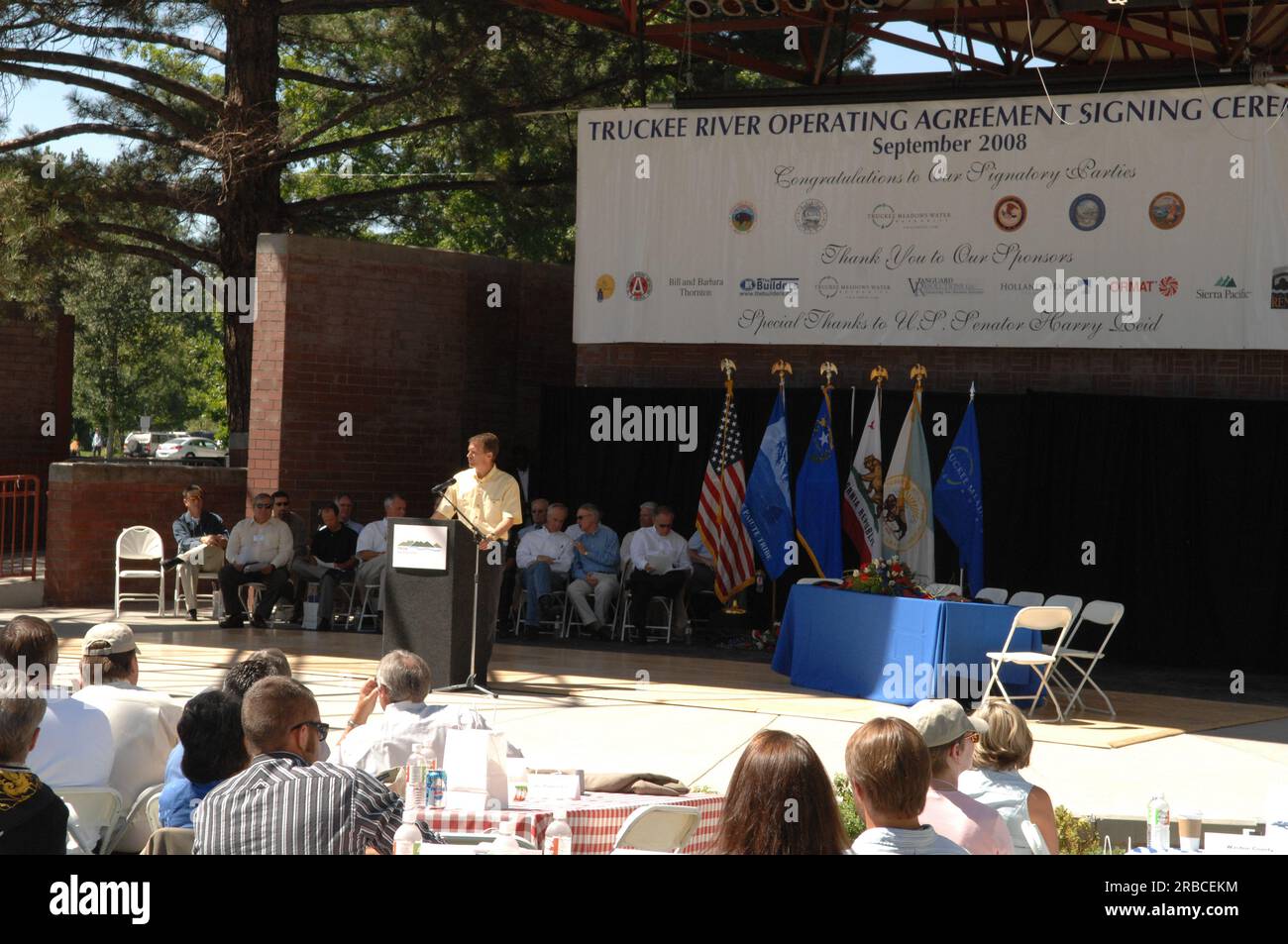 Wildlife energy pyramid hi-res stock photography and images - Alamy