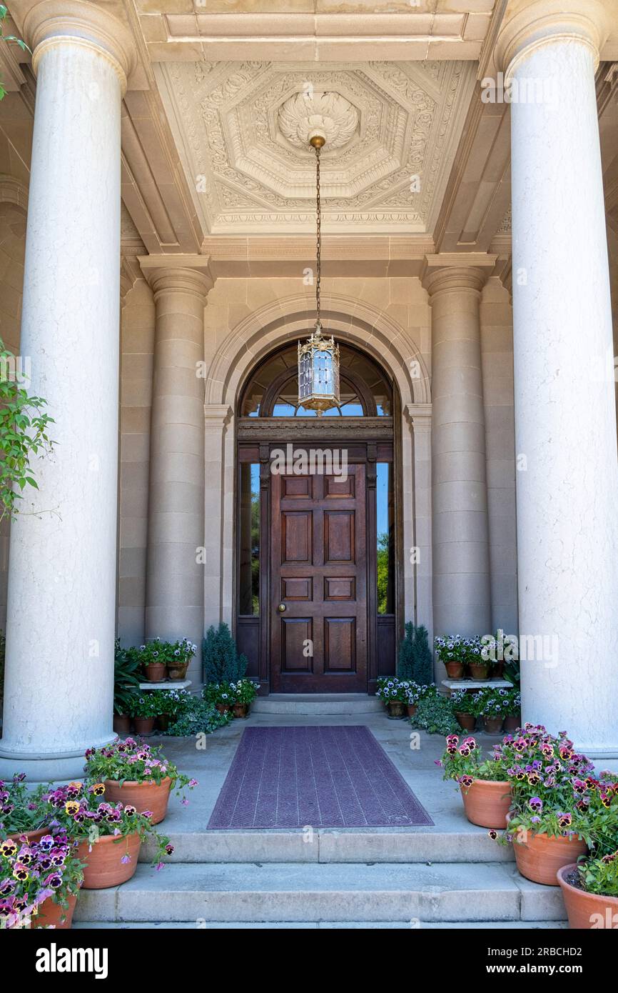 Woodside, CA, USA - June 21, 2023: Filoli historic house main entrance ...