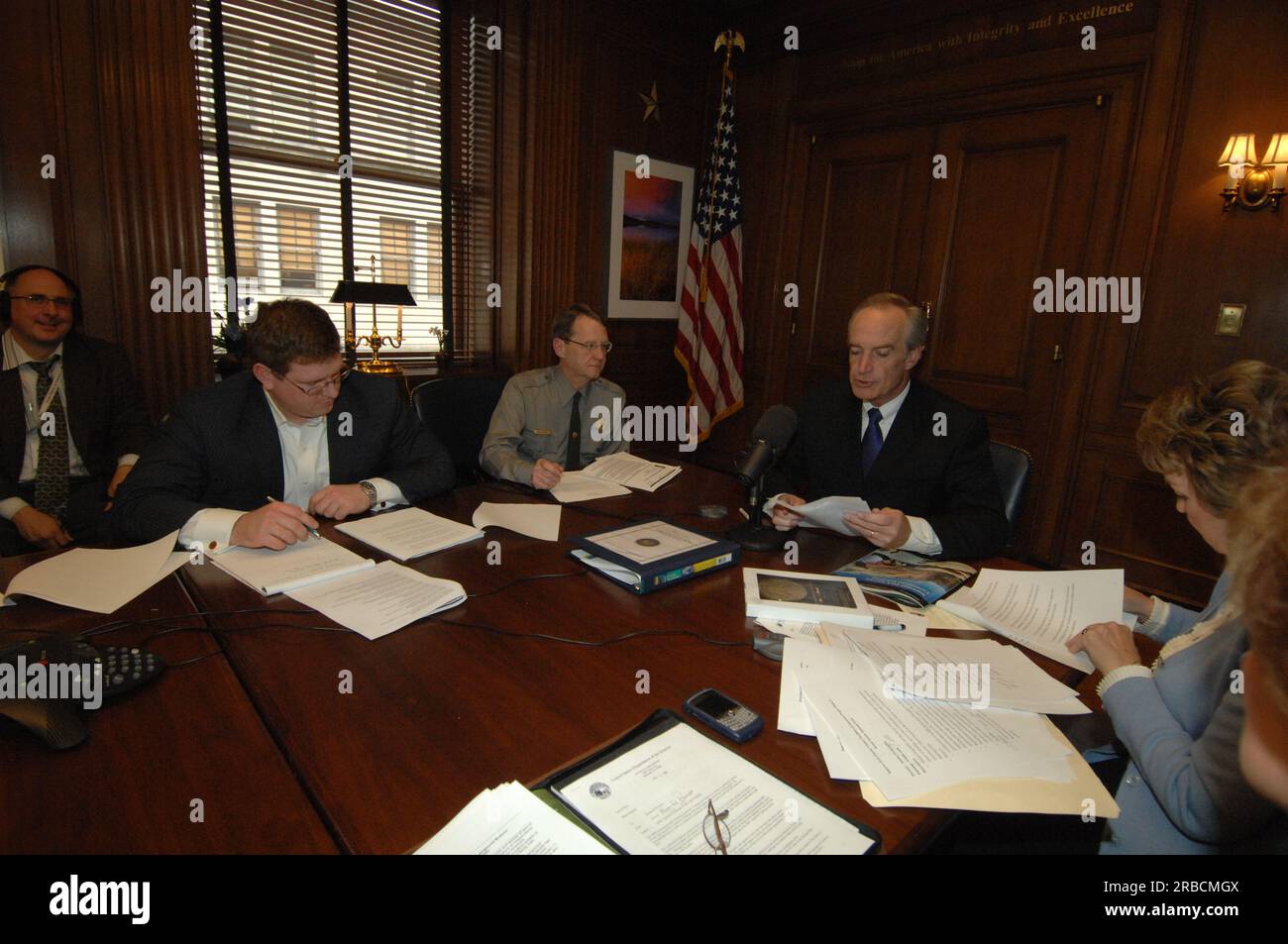 Secretary Dirk Kempthorne, National Park Service (NPS) Director Mary ...