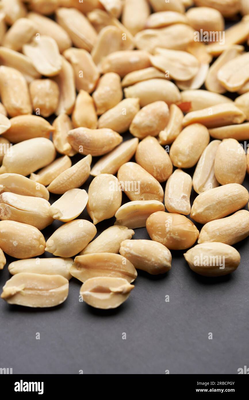 Whole shelled peanut nuts kernels close-up studio background Stock ...