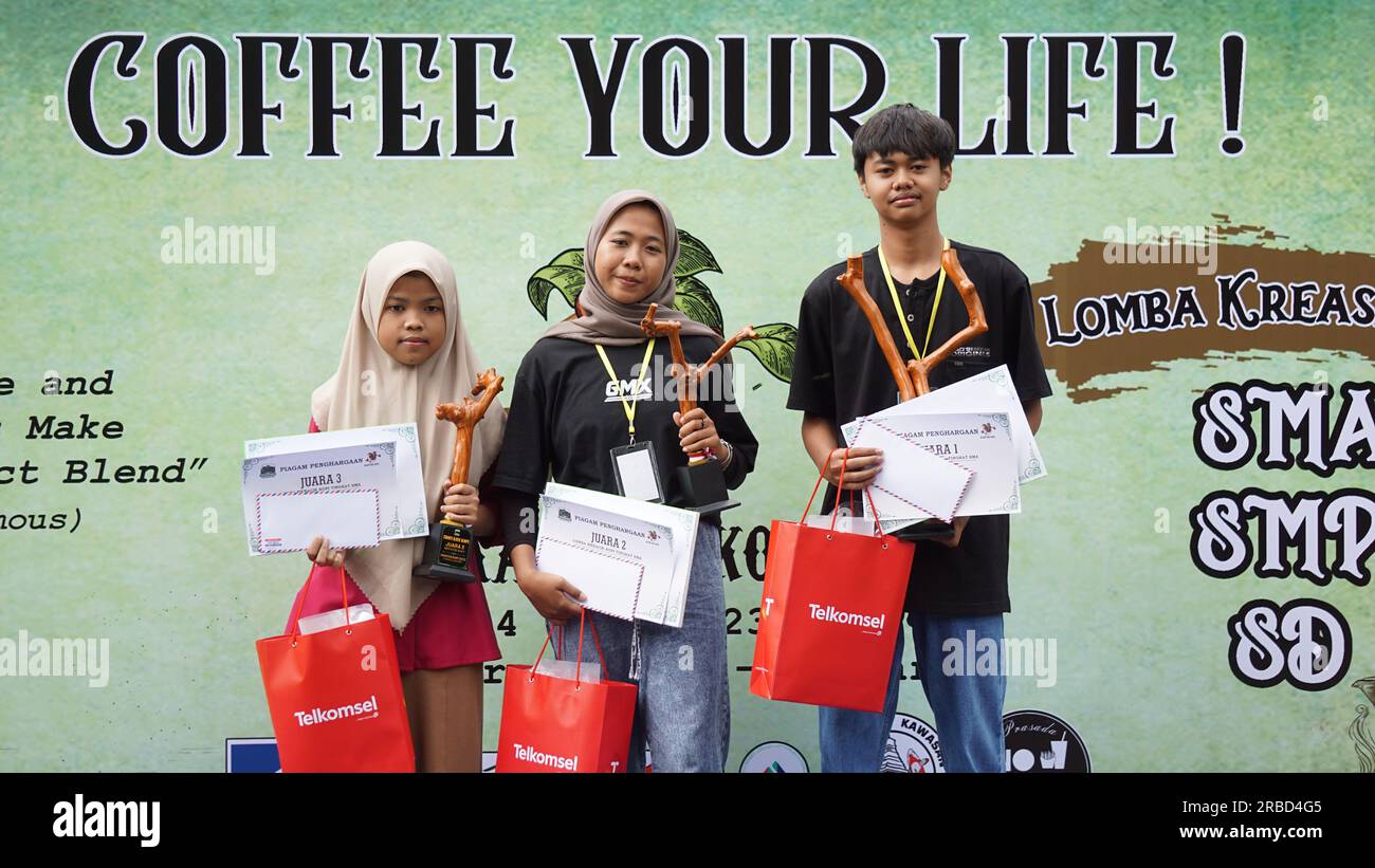 Digital stadium students hi-res stock photography and images - Alamy