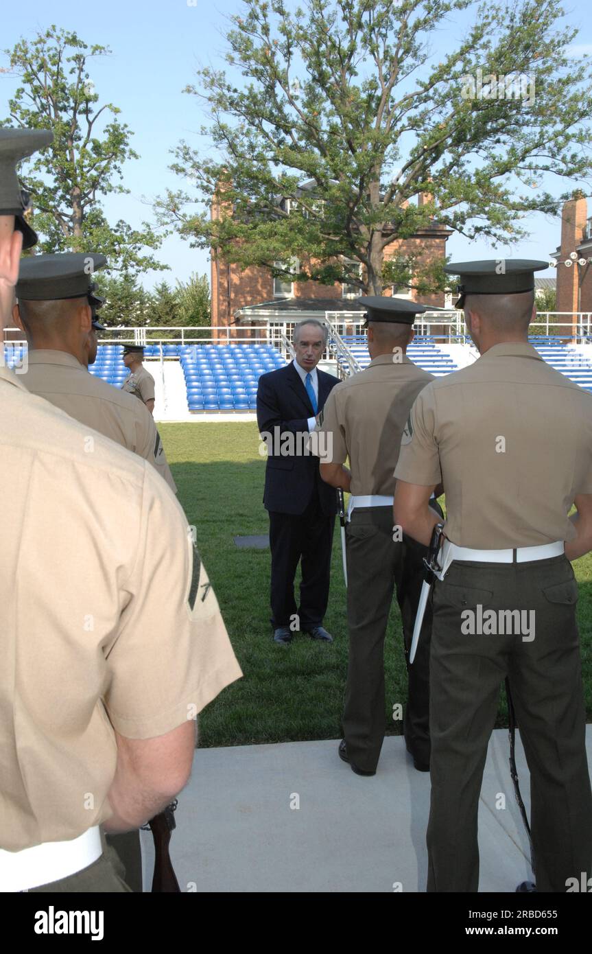 Visit of Secretary Dirk Kempthorne to the Marine Barracks, Washington ...