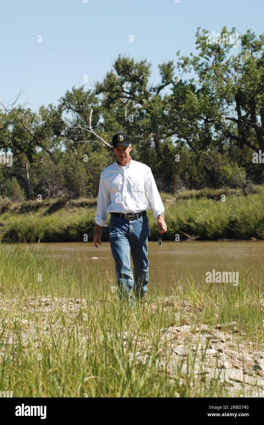 Visit of Secretary Dirk Kempthorne and aides to Theodore Roosevelt ...
