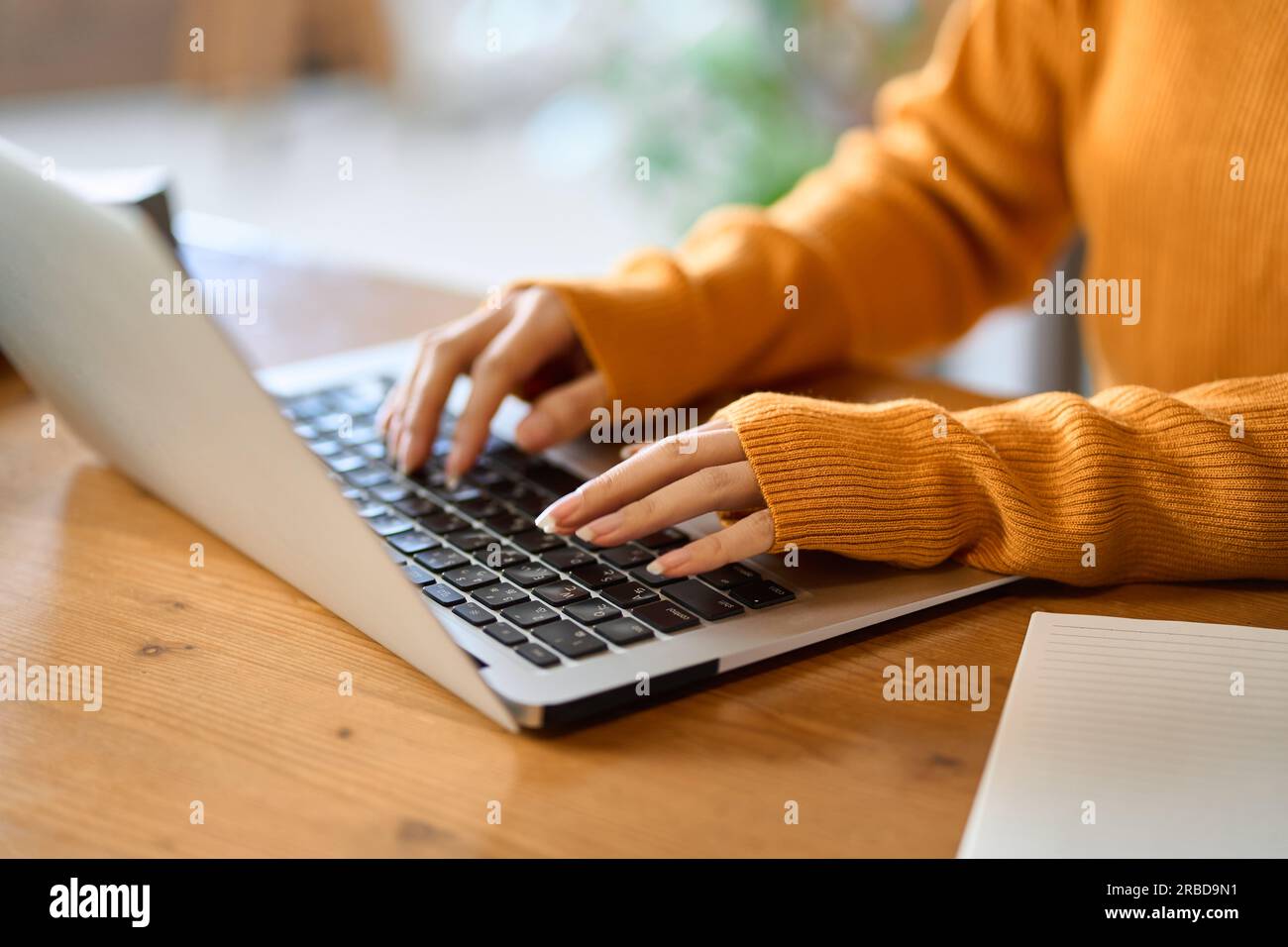 Typing computer no face hi-res stock photography and images - Alamy