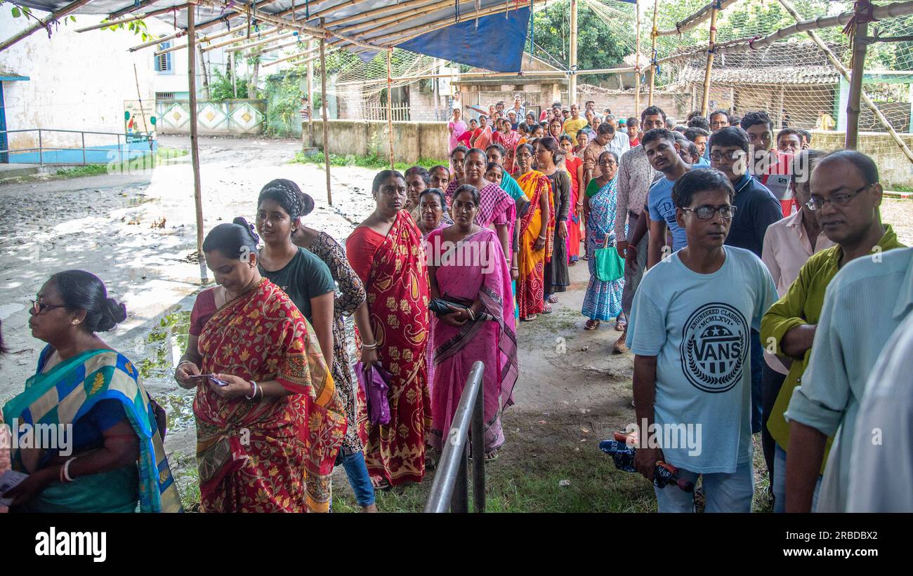 Gram panchayat hi-res stock photography and images - Alamy