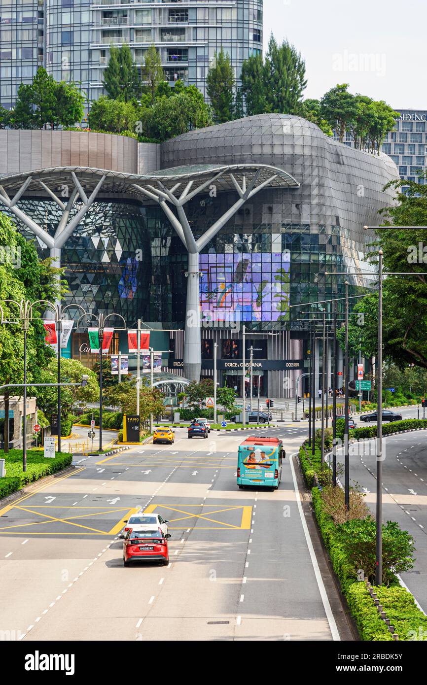 The ION Orchard shopping mall from Scotts Rd, Singapore Stock Photo - Alamy