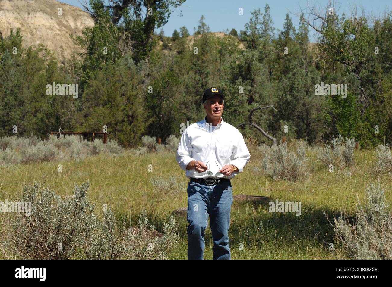 Visit of Secretary Dirk Kempthorne and aides to Theodore Roosevelt ...