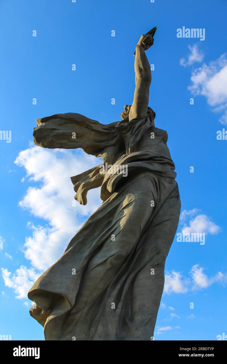 Monument to the woman-the mother calling for the protection of the ...