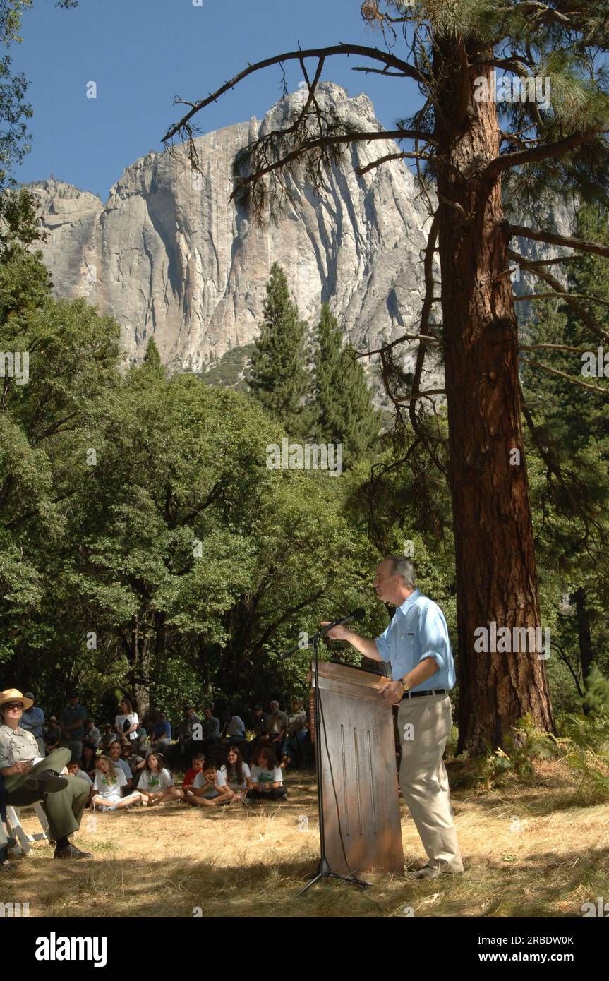 Visit of Secretary Dirk Kempthorne to Yosemite National Park ...