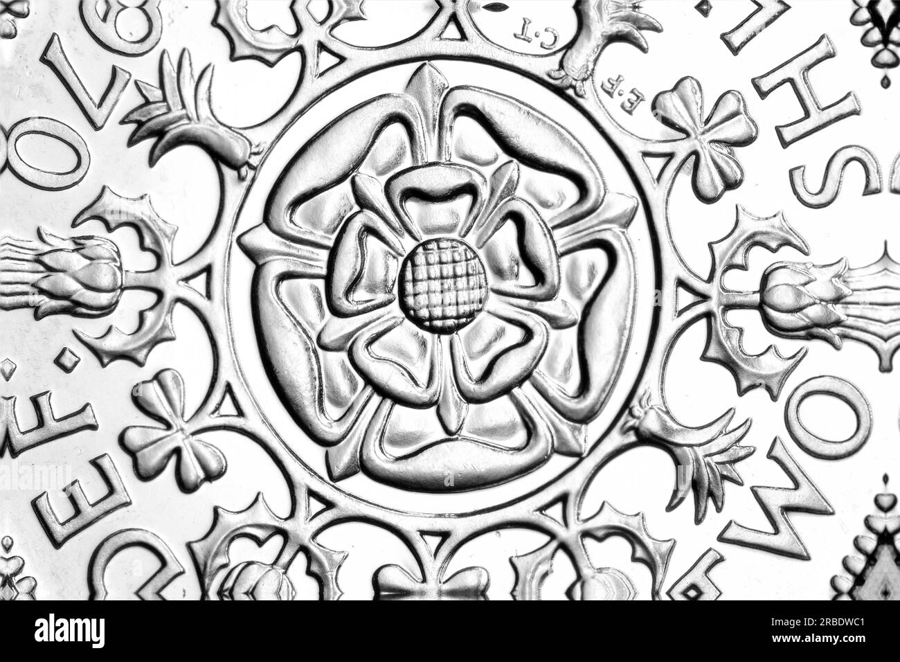 The reverse side of a 1970 2 Shillings coin featuring a Central Tudor ...