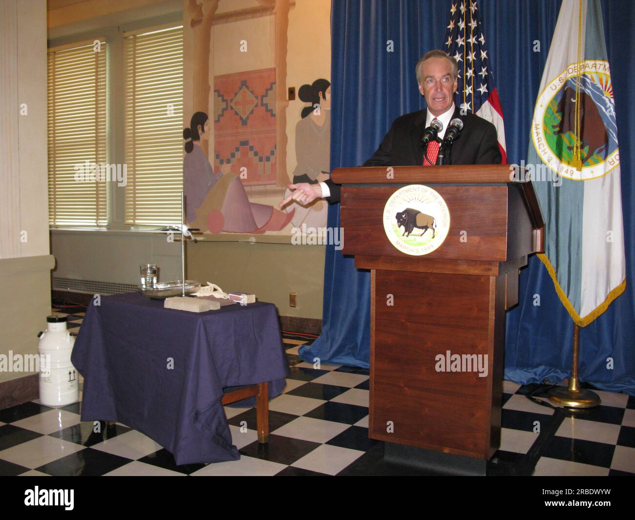 Secretary Dirk Kempthorne leading press conference, at Main Interior ...