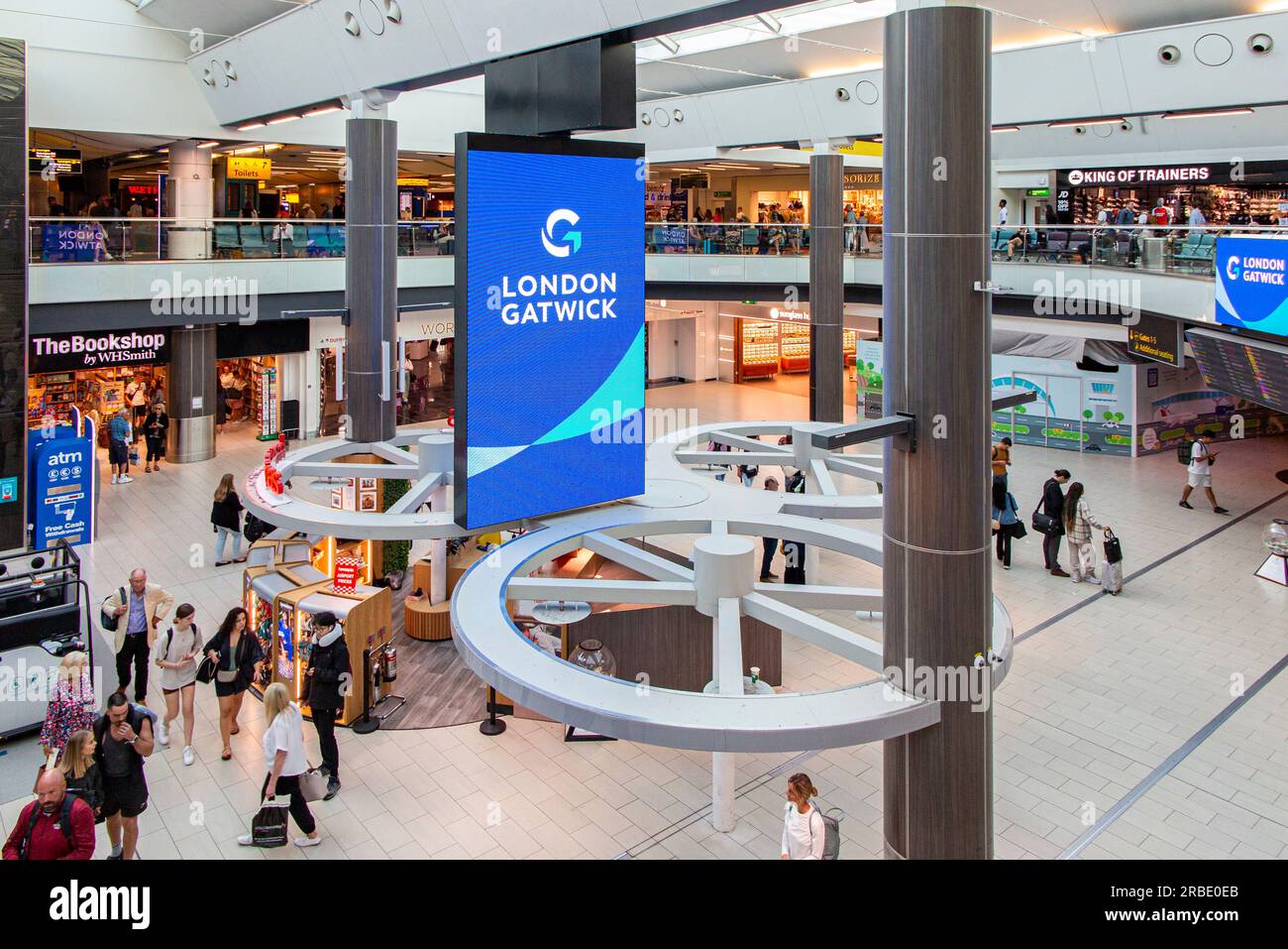 The interior of London's Gatwick Airport south terminal departure lounge Stock Photo - Alamy