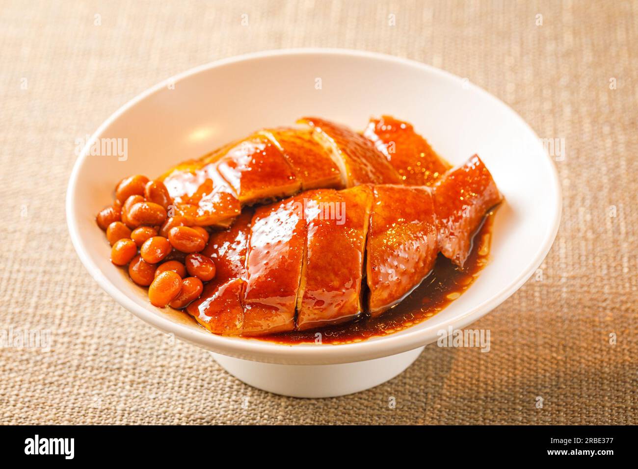 Chinese food, Soy sauce chicken，Chinese Roasted Chicken with Seasoned ...