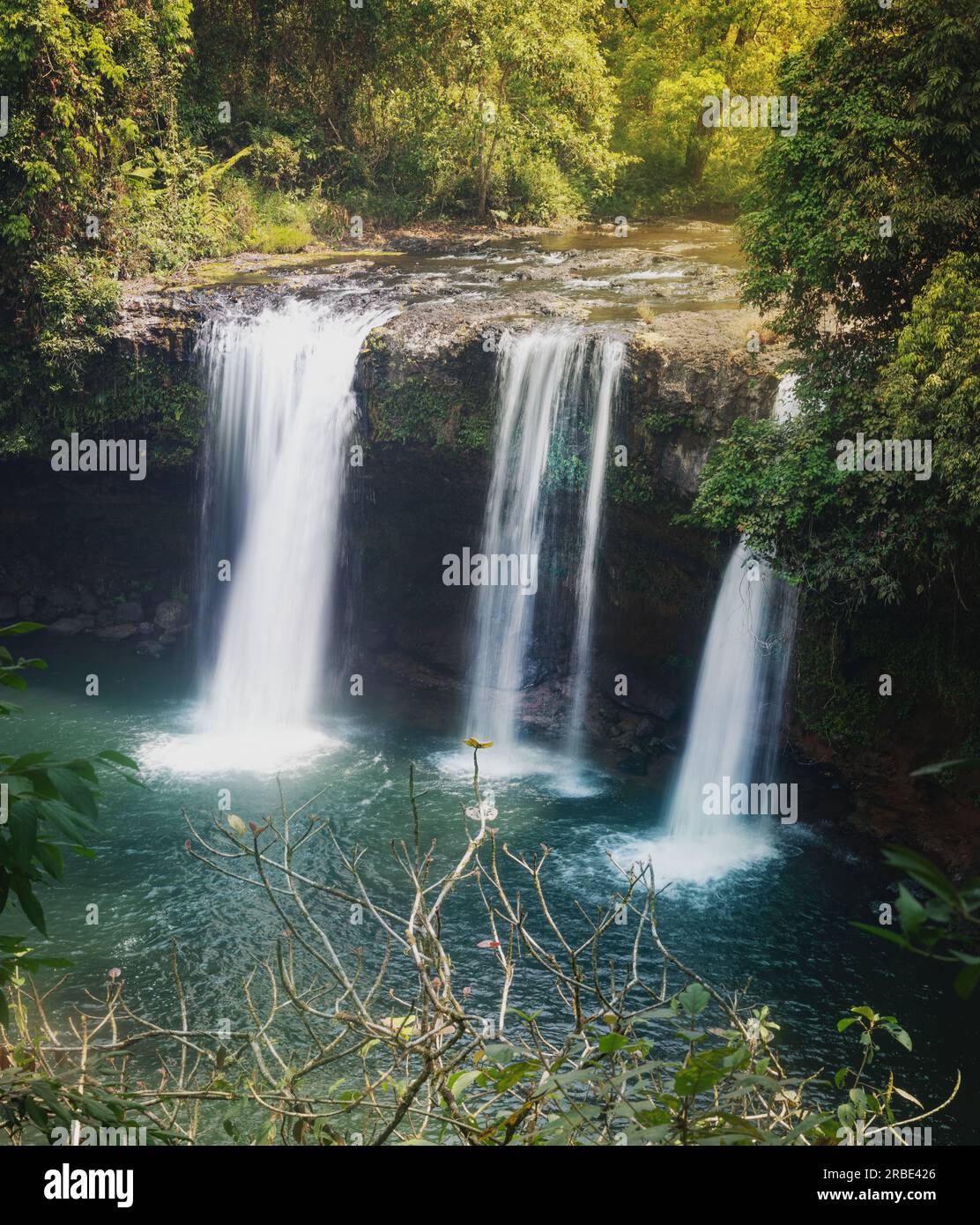 Champee waterfall hi-res stock photography and images - Alamy