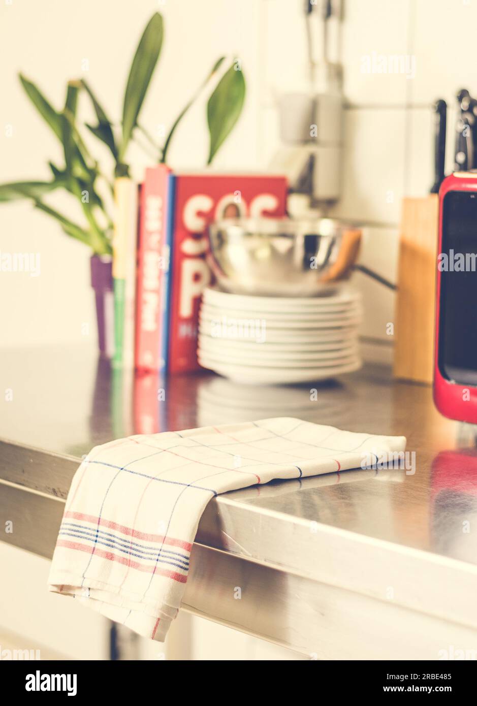 neat kitchen countertop Stock Photo - Alamy
