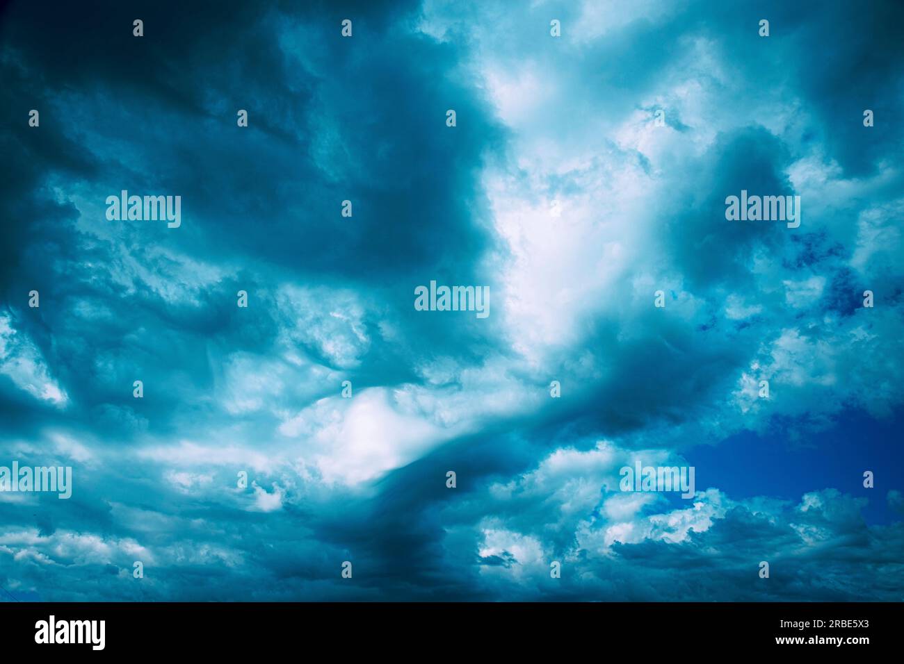 Dark clouds give way light hi-res stock photography and images - Alamy