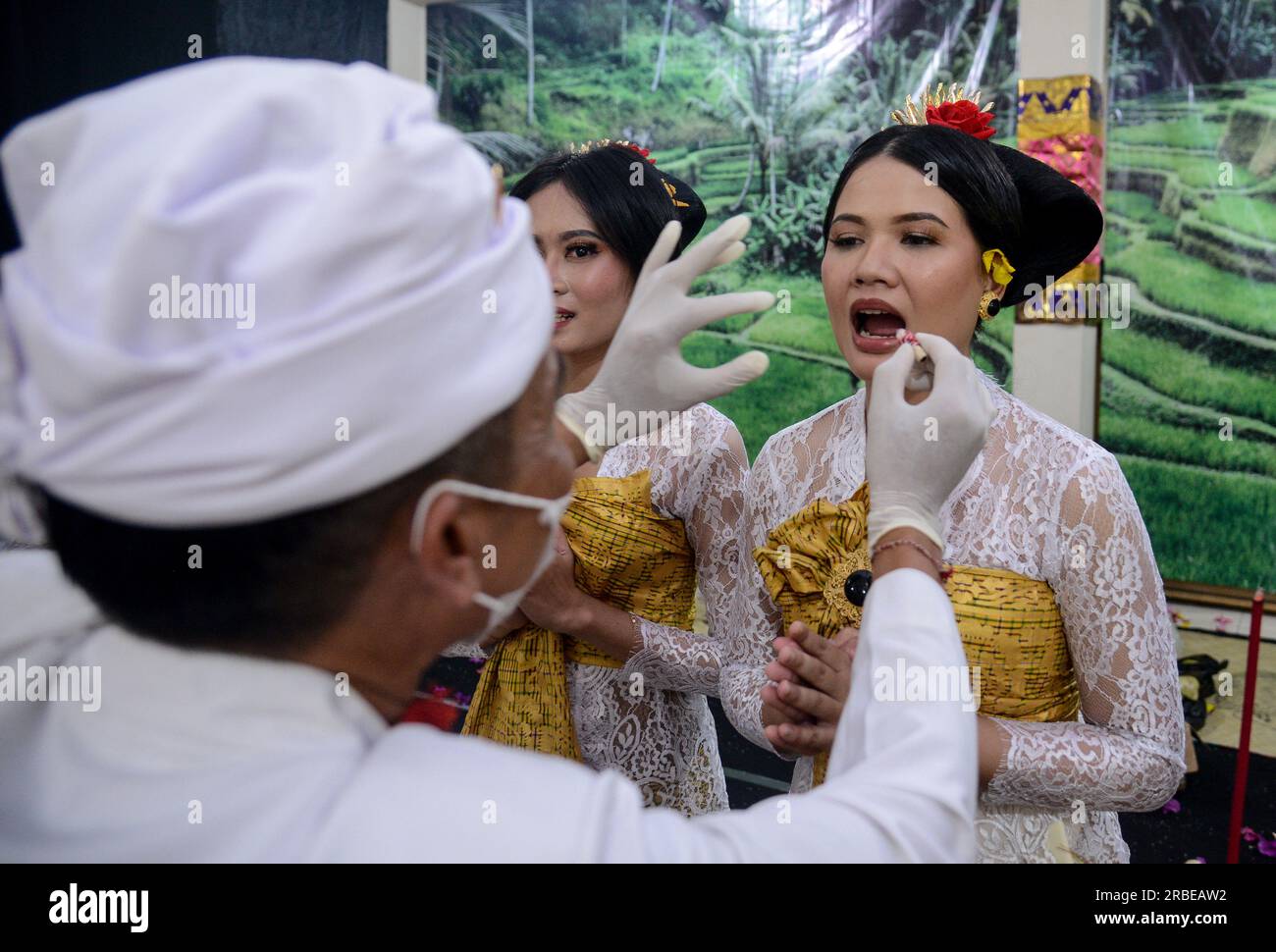 Bogor, West Java, Indonesia. 9th July, 2023. A Balinese teenagers take ...