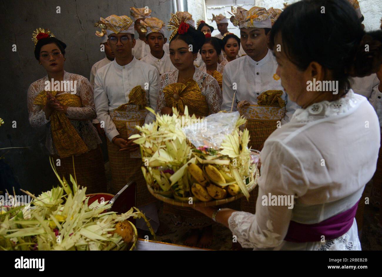 Bogor, West Java, Indonesia. 9th July, 2023. Balinese teenagers take ...