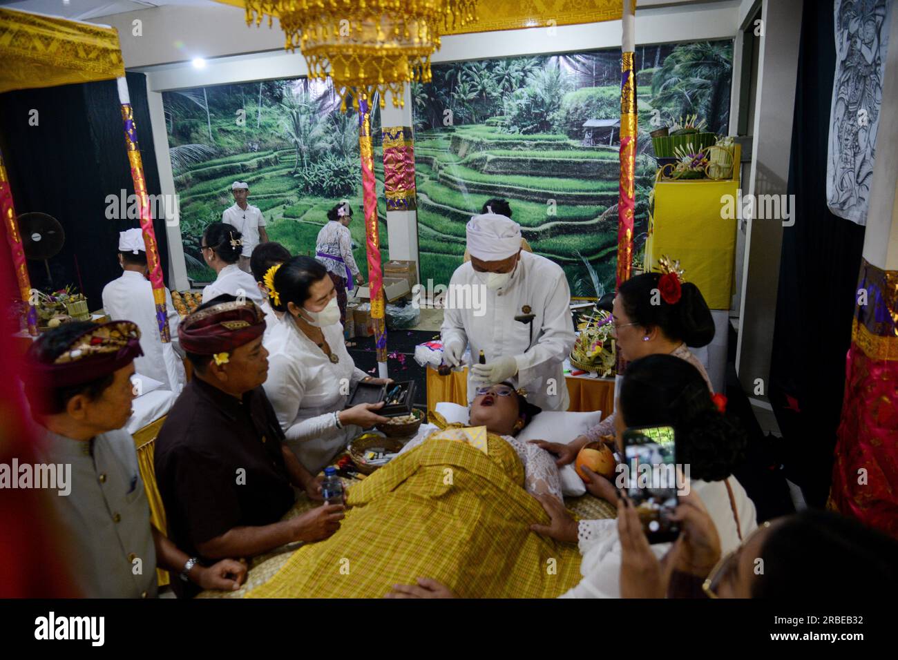 Giri kusuma temple hi-res stock photography and images - Alamy
