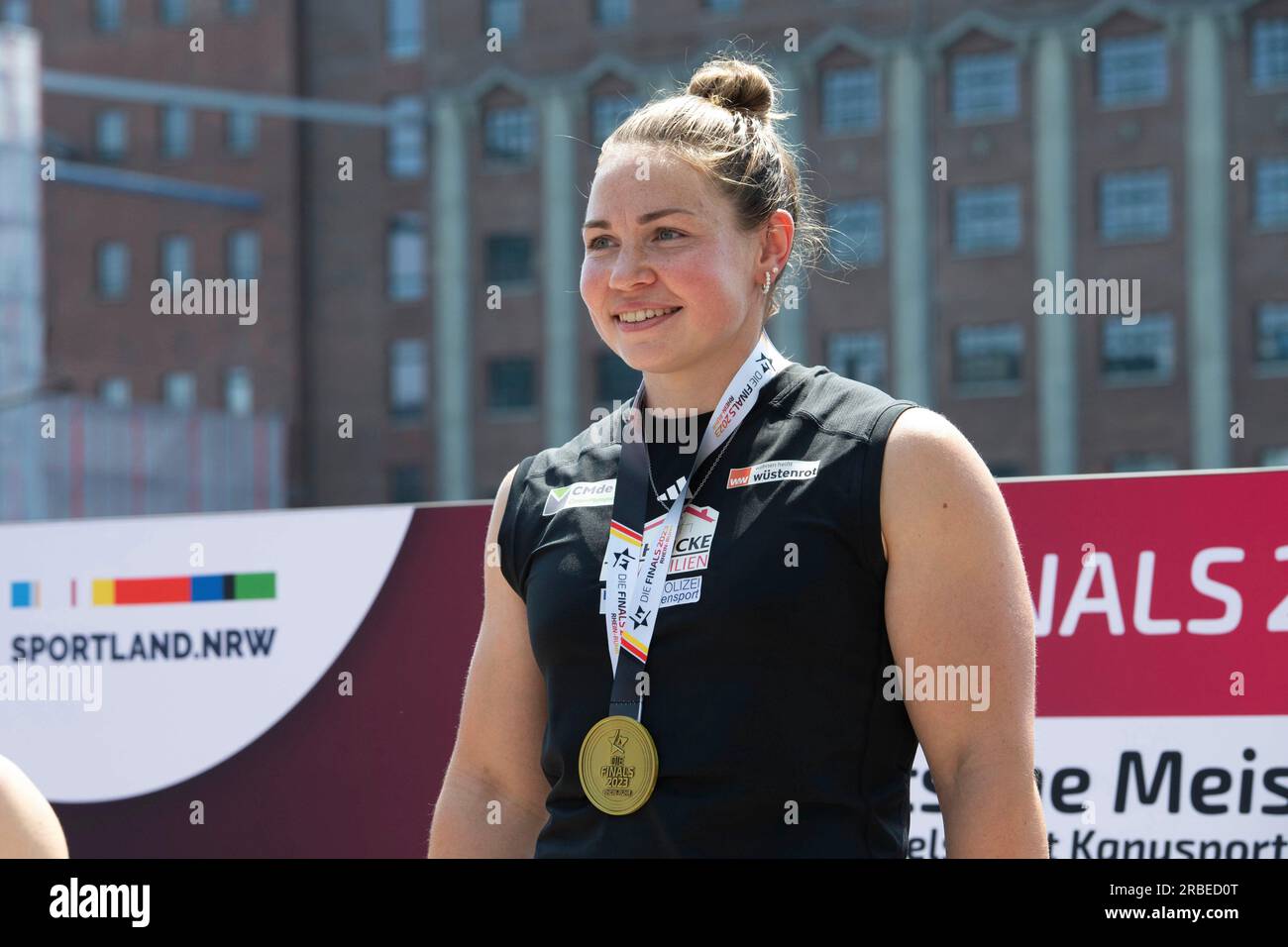Lisa JAHN (KC Berlion), winner, gold medal, award ceremony, final canoe ...