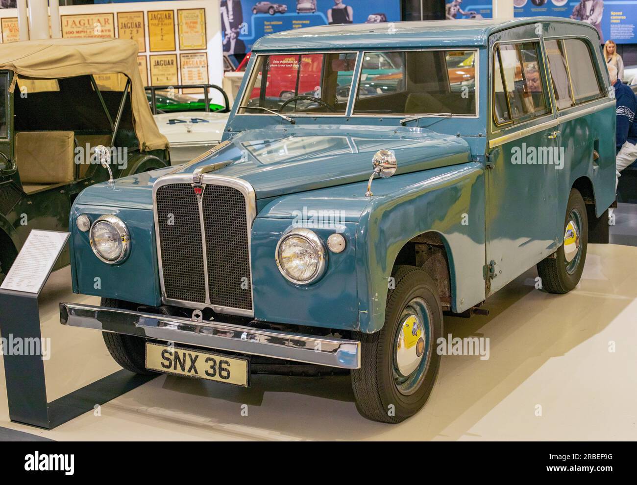 Land rover museum hi-res stock photography and images - Alamy