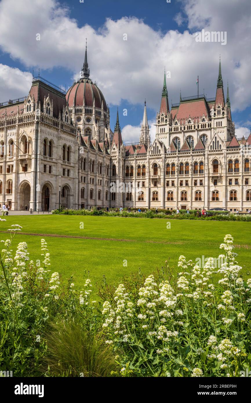 The Hungarian Parliment building at Budapest, Hungary Stock Photo - Alamy