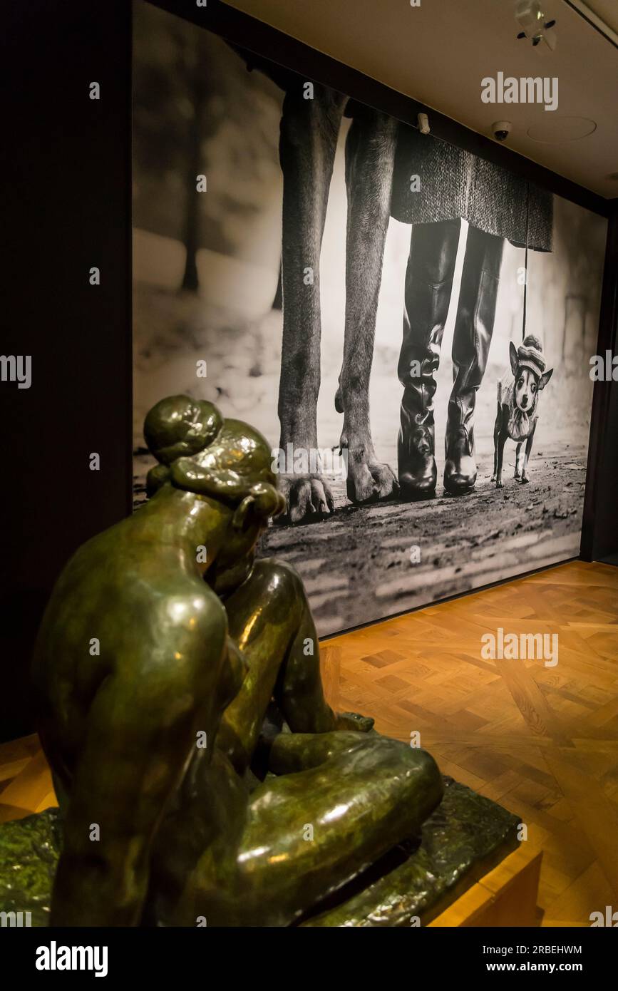 Elliott Erwitt retrospective at Maillol Museum, , art museum dedicated ...