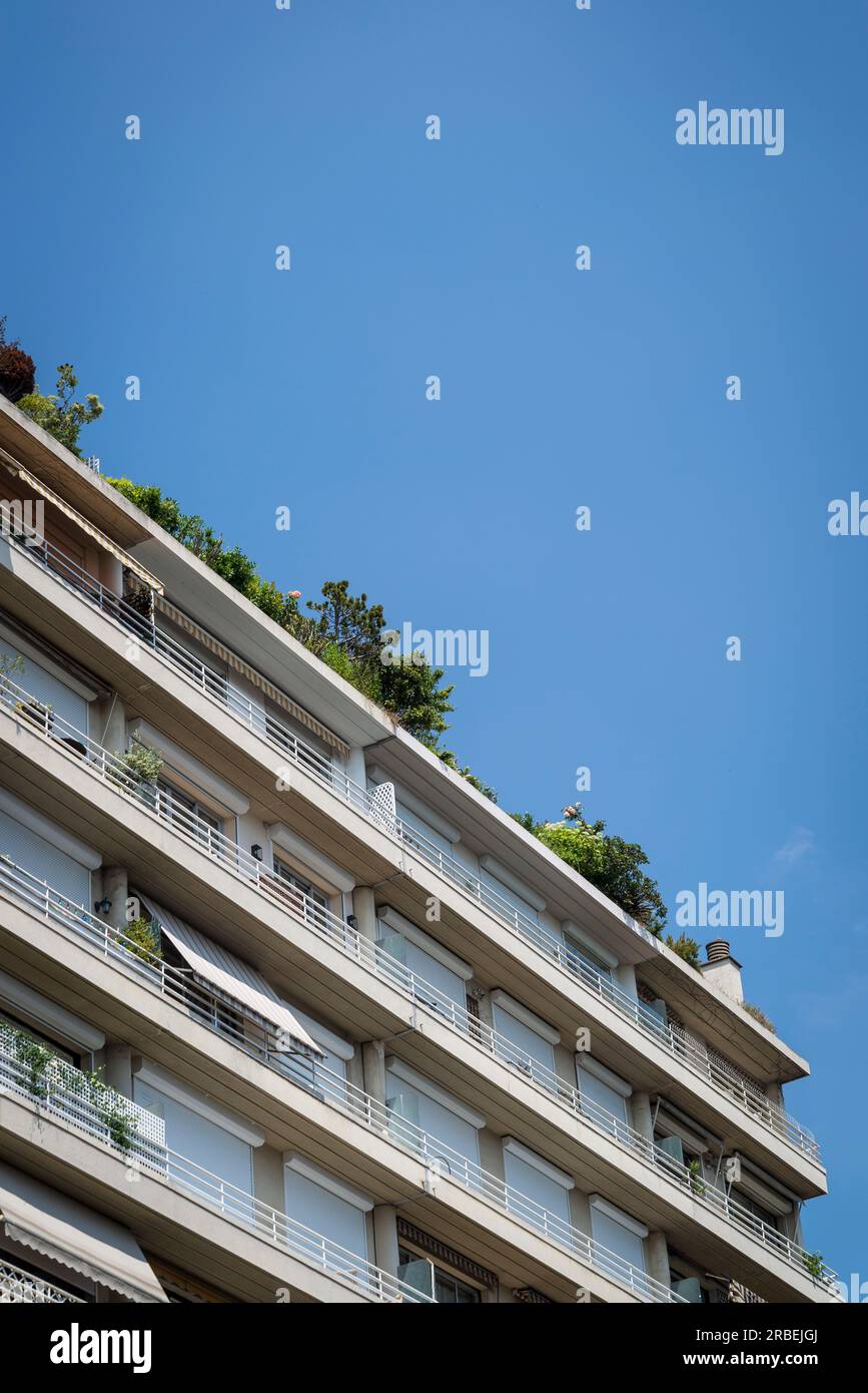 Modern apartment block with green roof garden, Paris, France Stock ...