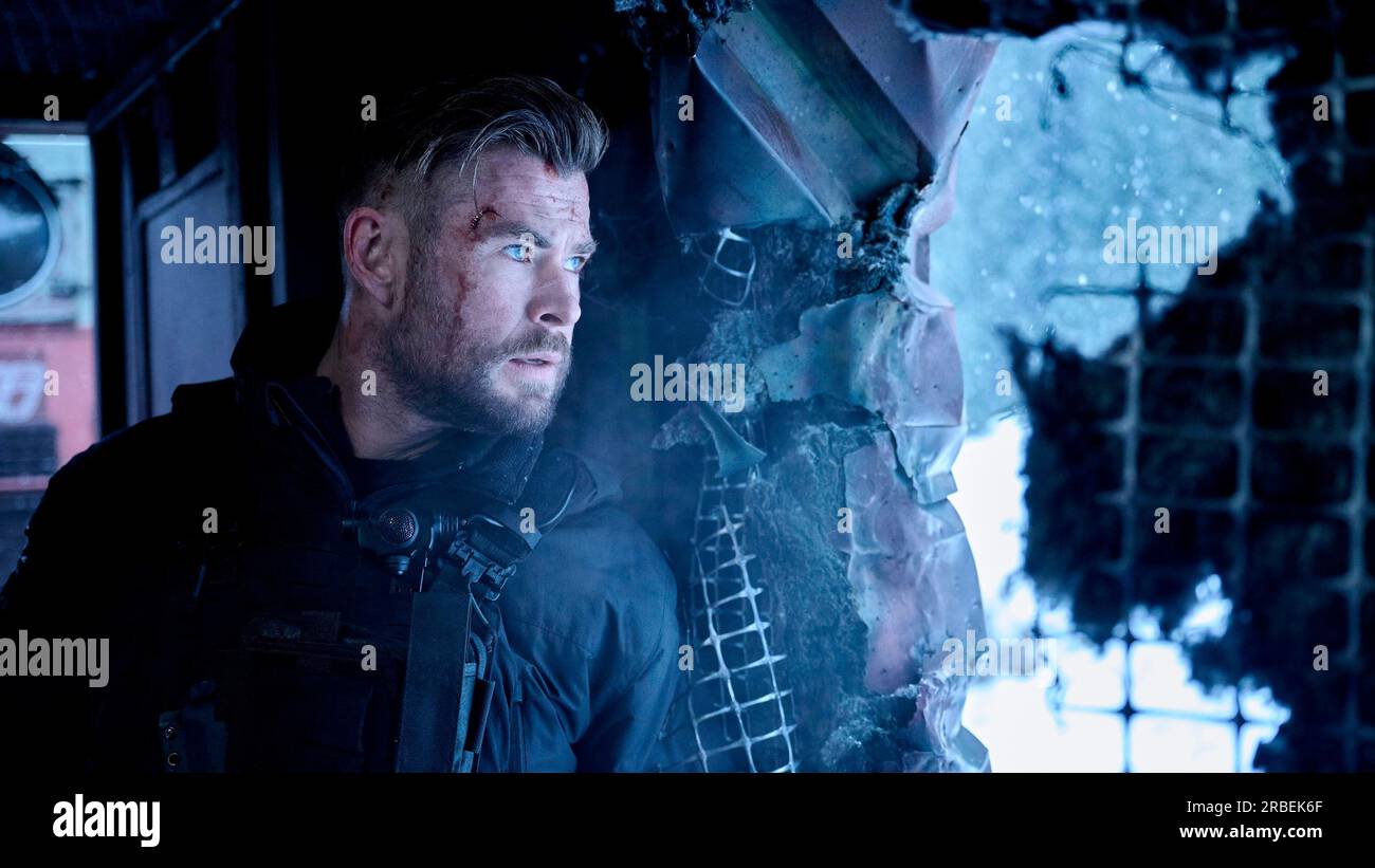 CHRIS HEMSWORTH in EXTRACTION 2 (2022), directed by SAM HARGRAVE ...