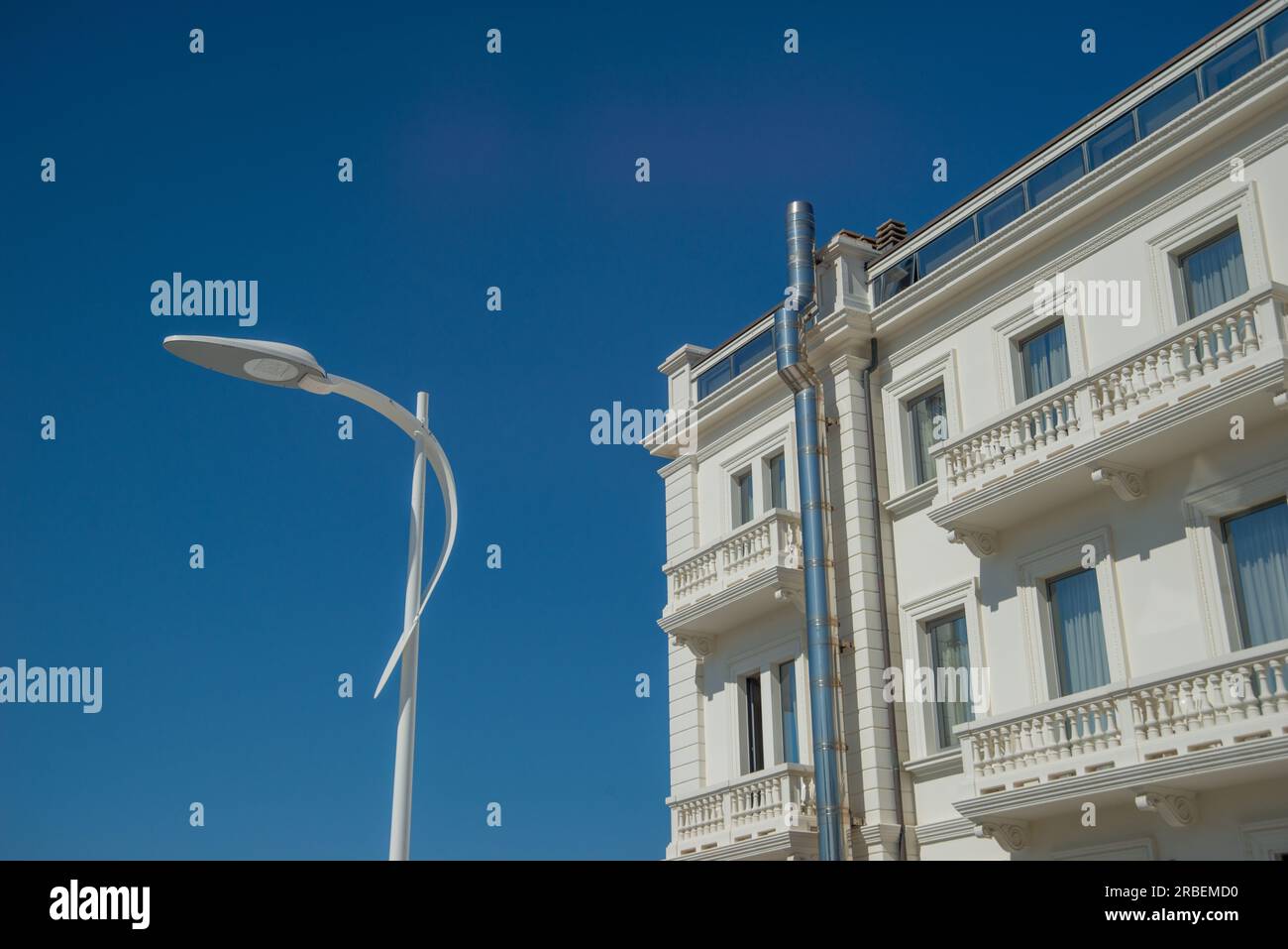 Shadow traffic light pole hi-res stock photography and images - Alamy