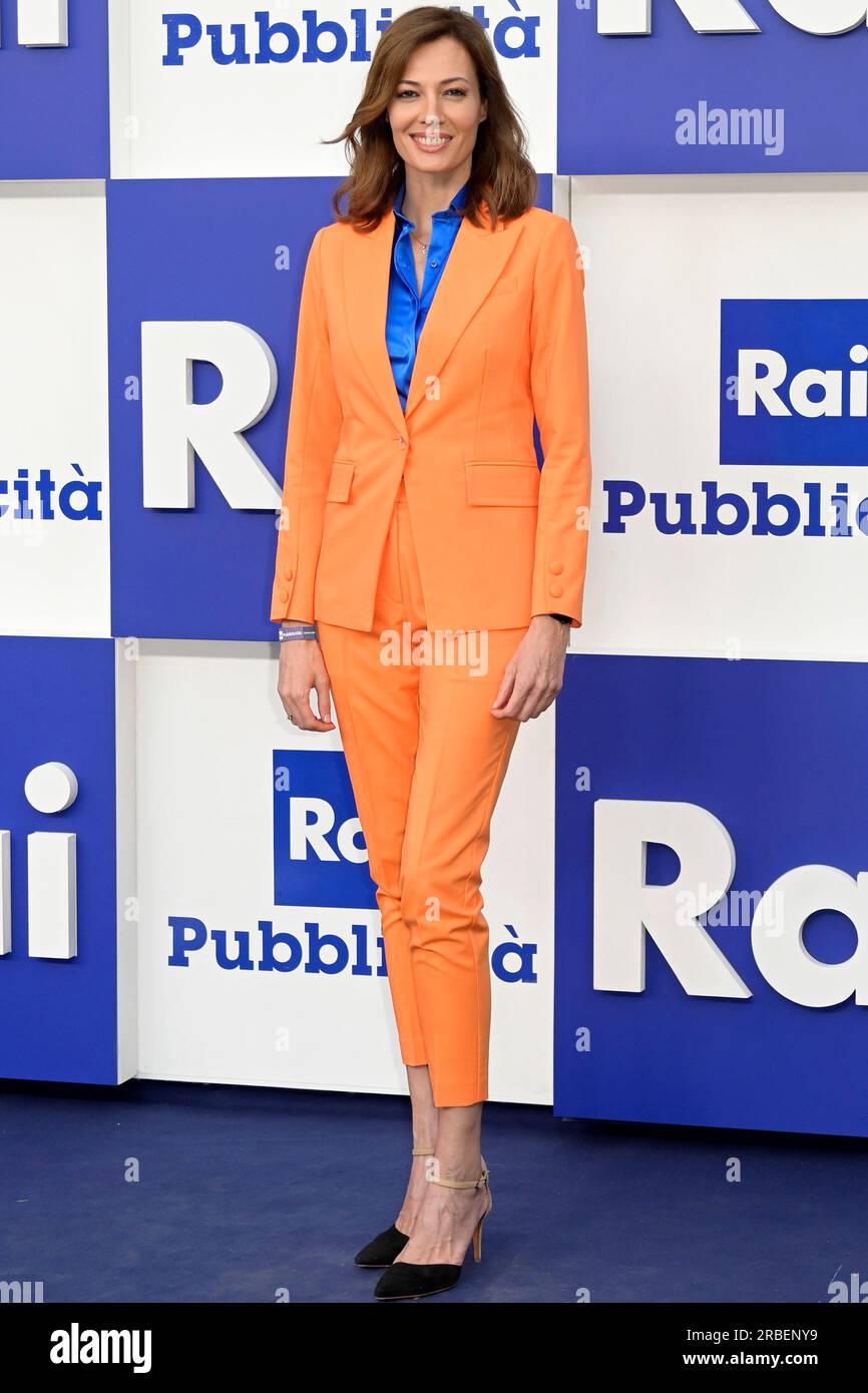 Eva Crosetta beim Photocall 'Palinsesti Rai 2023-2024' im Centro di produzione Rai di Napoli ...
