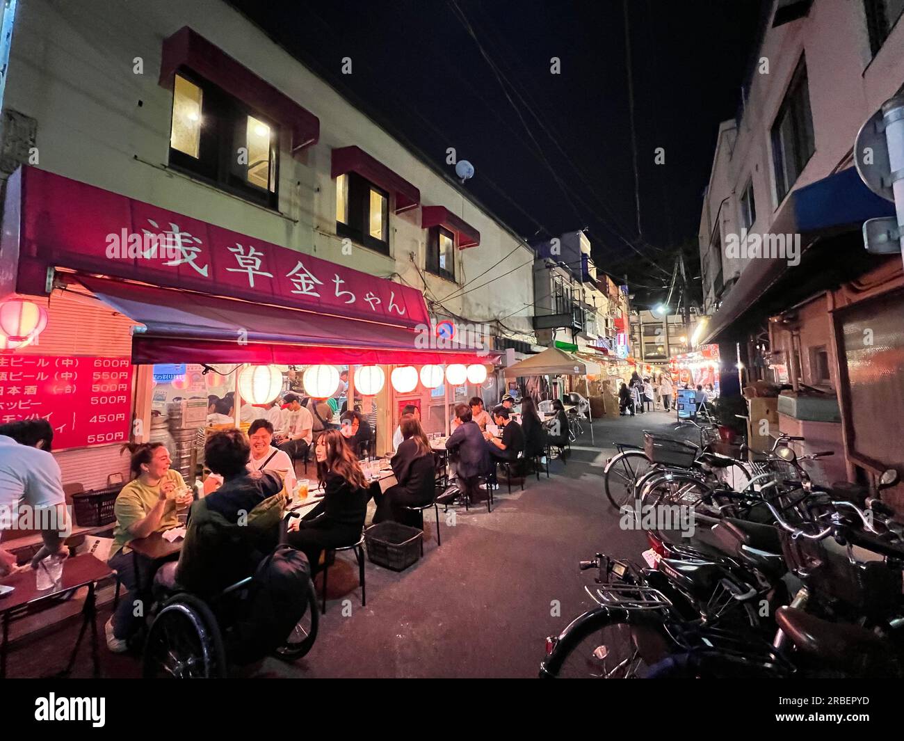 Tokyo street food market night hi-res stock photography and images - Alamy