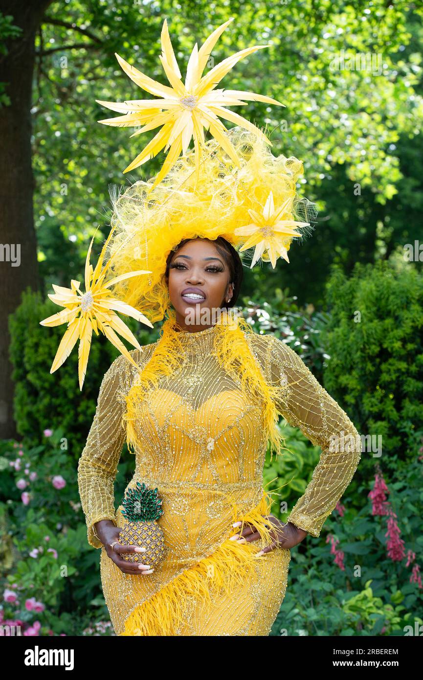 Ascot, Berkshire, UK. 22nd June, 2023. Real Housewives of Cheshire cast ...