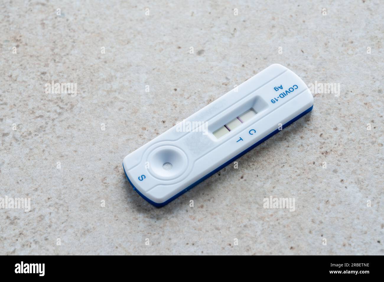 Rapid lateral flow test device shows positive result for Covid19 ...