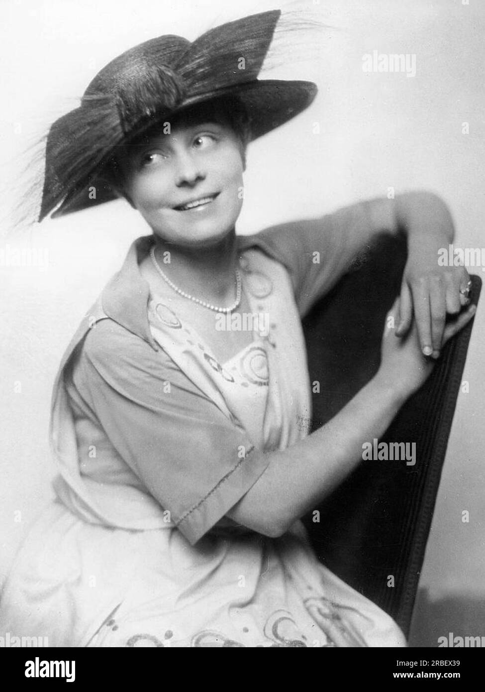 Käthe Haack 1919 by Nicola Perscheid Stock Photo - Alamy