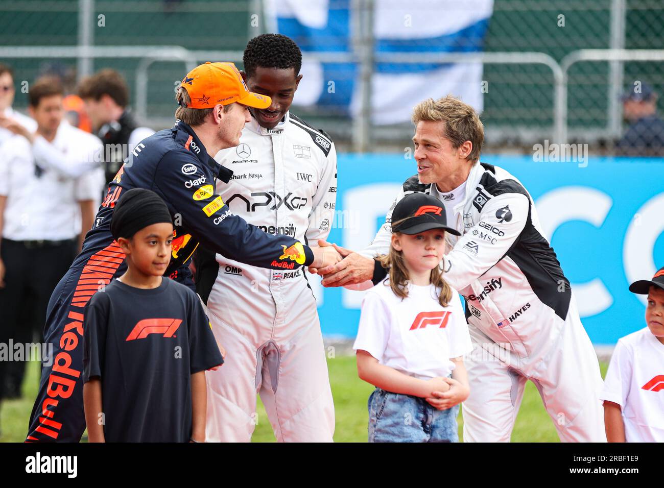 VERSTAPPEN Max (ned), Red Bull Racing RB19, PITT Brad (USA), actor ...
