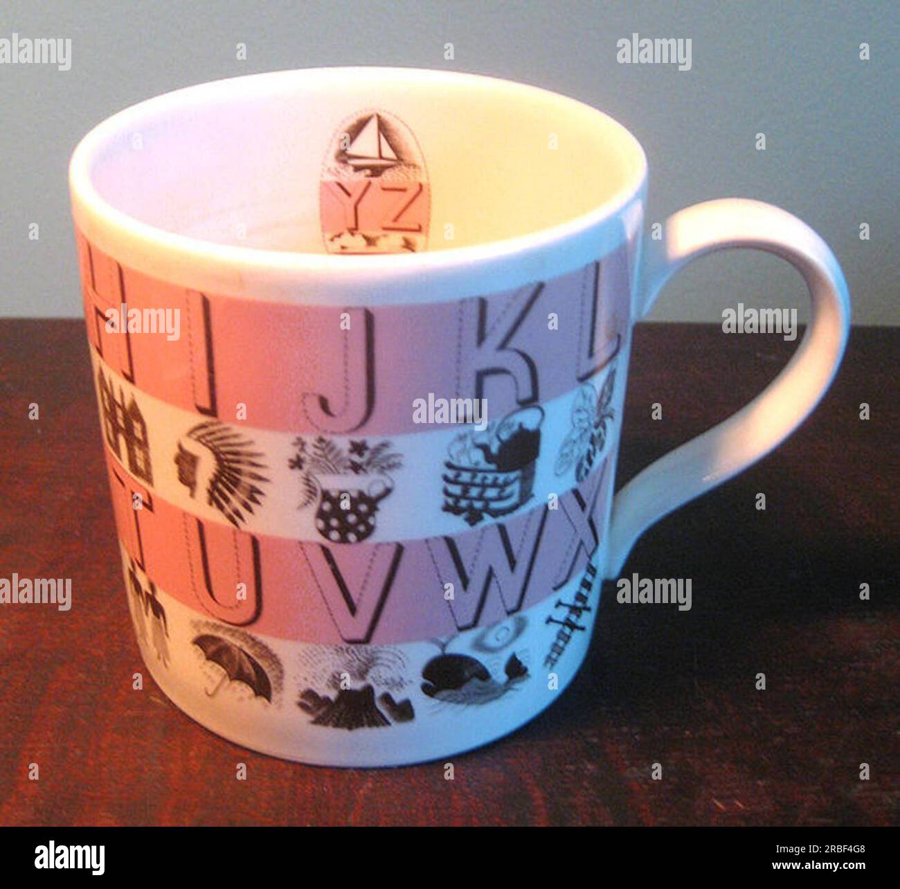 Wedgwood alphabet cup hi-res stock photography and images - Alamy