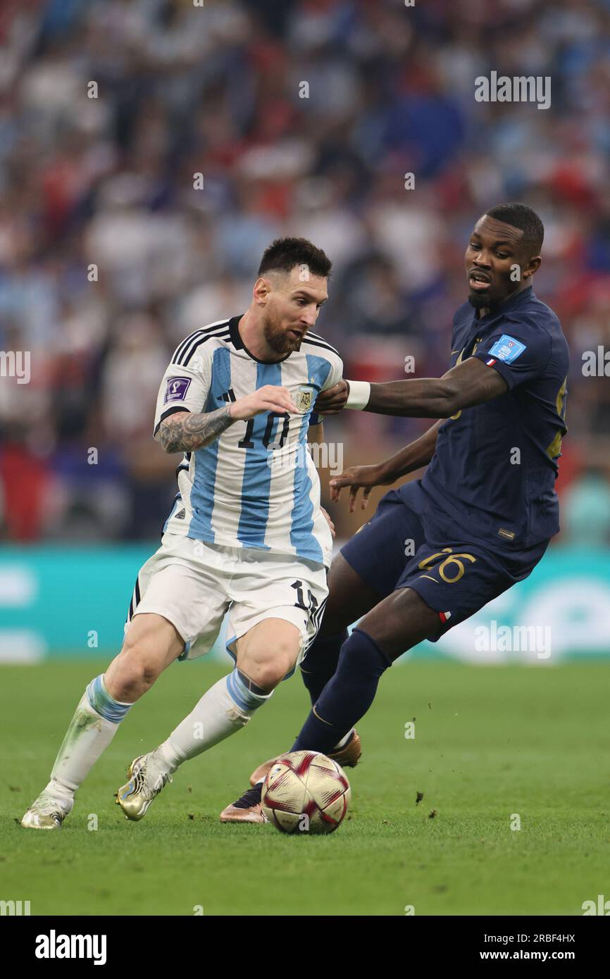 Lusail, Qatar, 18th. December 2022. Lionel Messi dribbles with the ball ...