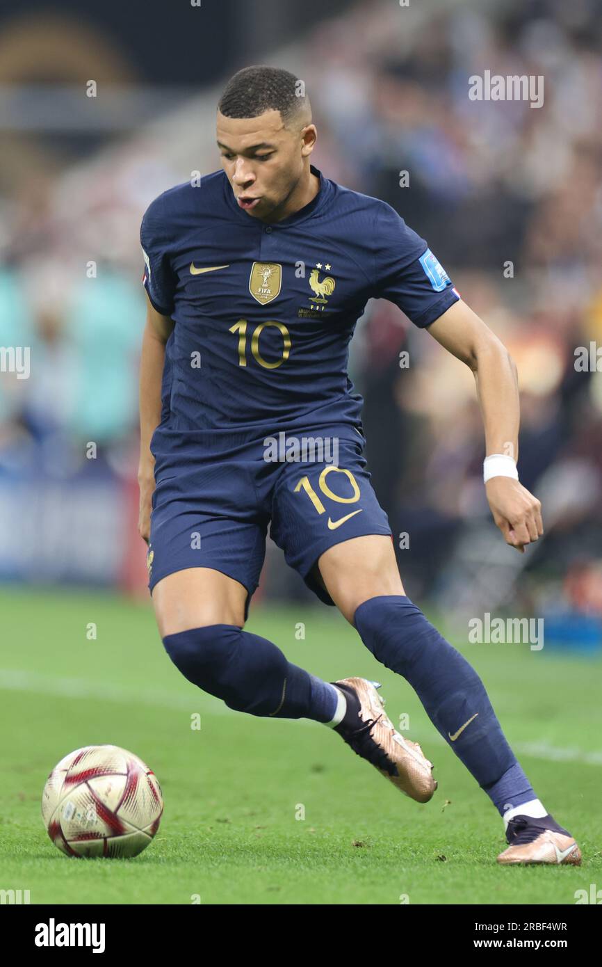 Ballon d or kylian mbappé hi-res stock photography and images - Alamy