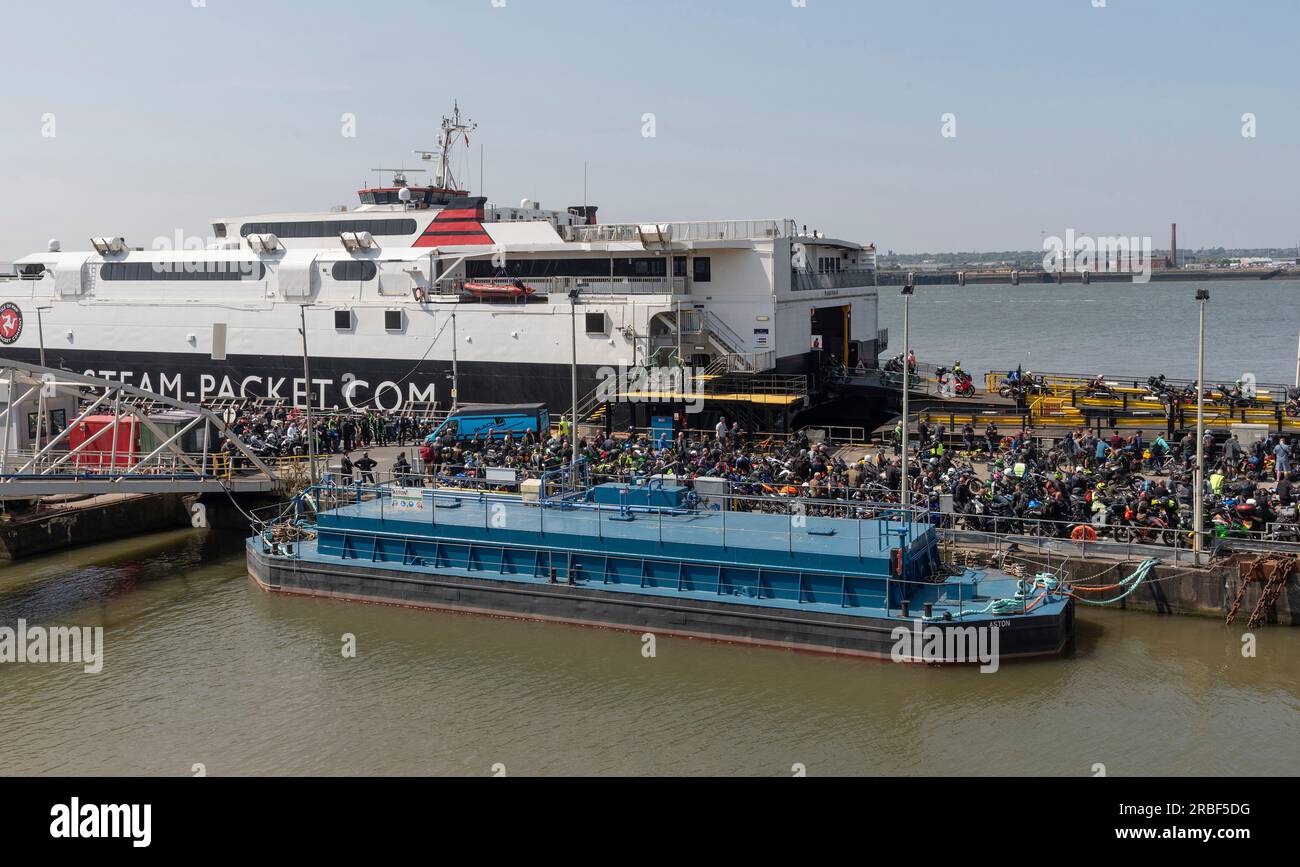 Liverpool, England, UK. 8 June 2023. The high speed ferry Manannan ...