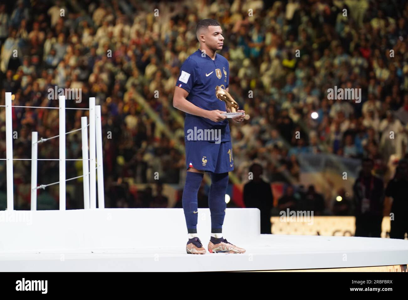 Lusail, Qatar, 18th. December 2022. Kylian Mbappe recives from Gianni ...