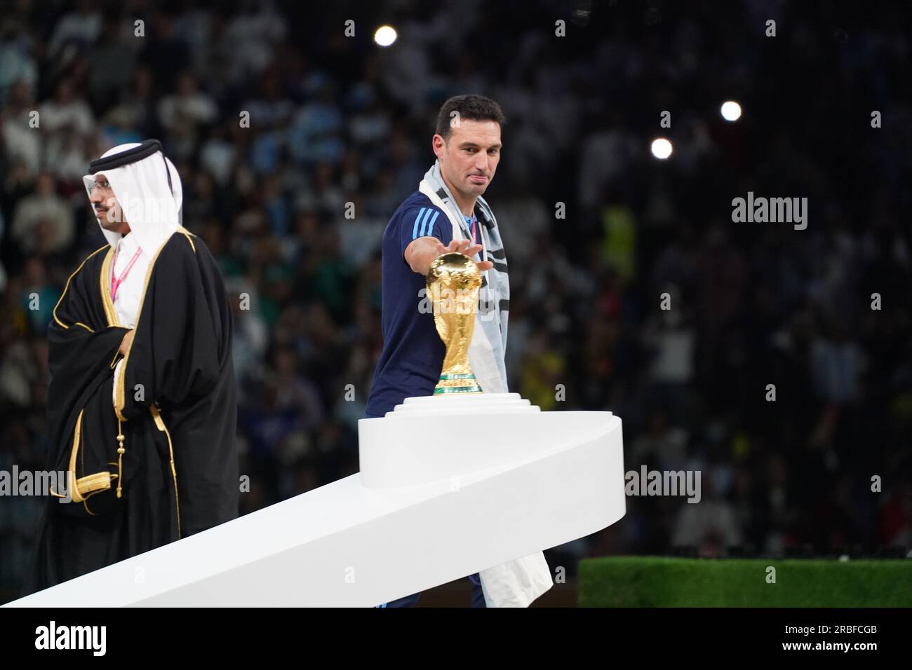 Lusail, Qatar, 18th. December 2022. Lionel Scaloni touch the Fifa World ...