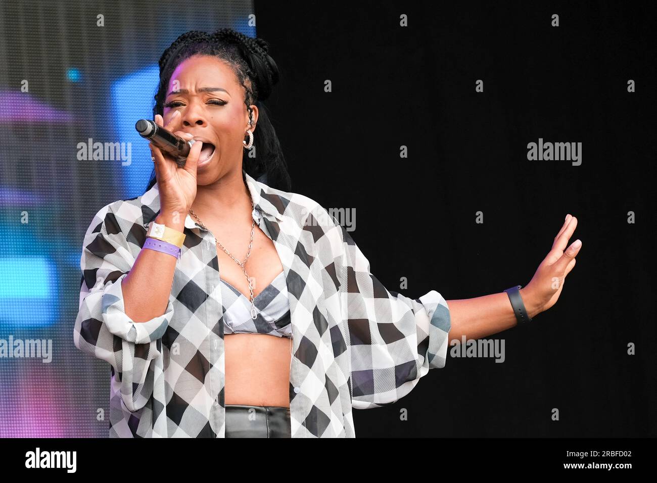 Tamiko Star, American singer, songwriter and choreographer. with Livin ...