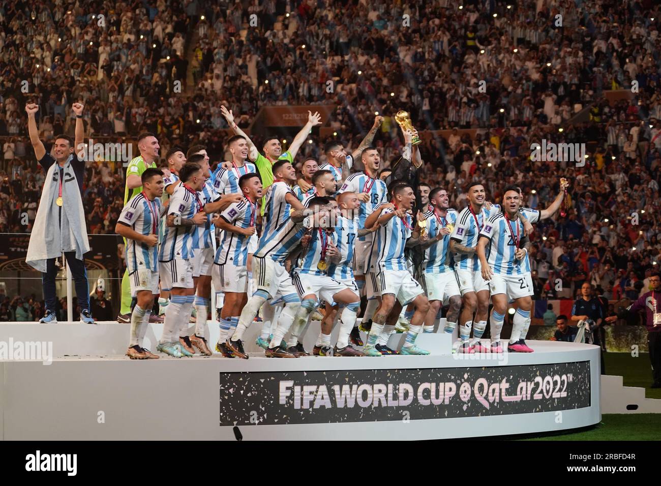 Lusail, Qatar, 18th. December 2022. Lionel Messi lift the Fifa World ...