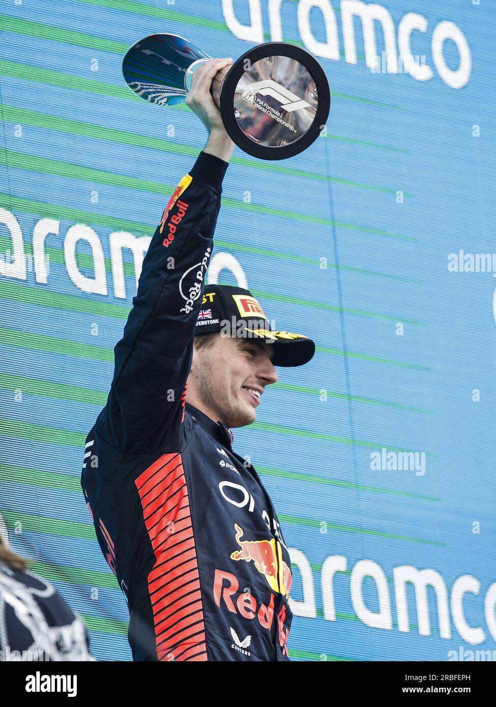 VERSTAPPEN Max (ned), Red Bull Racing RB19, portrait podium trophy ...