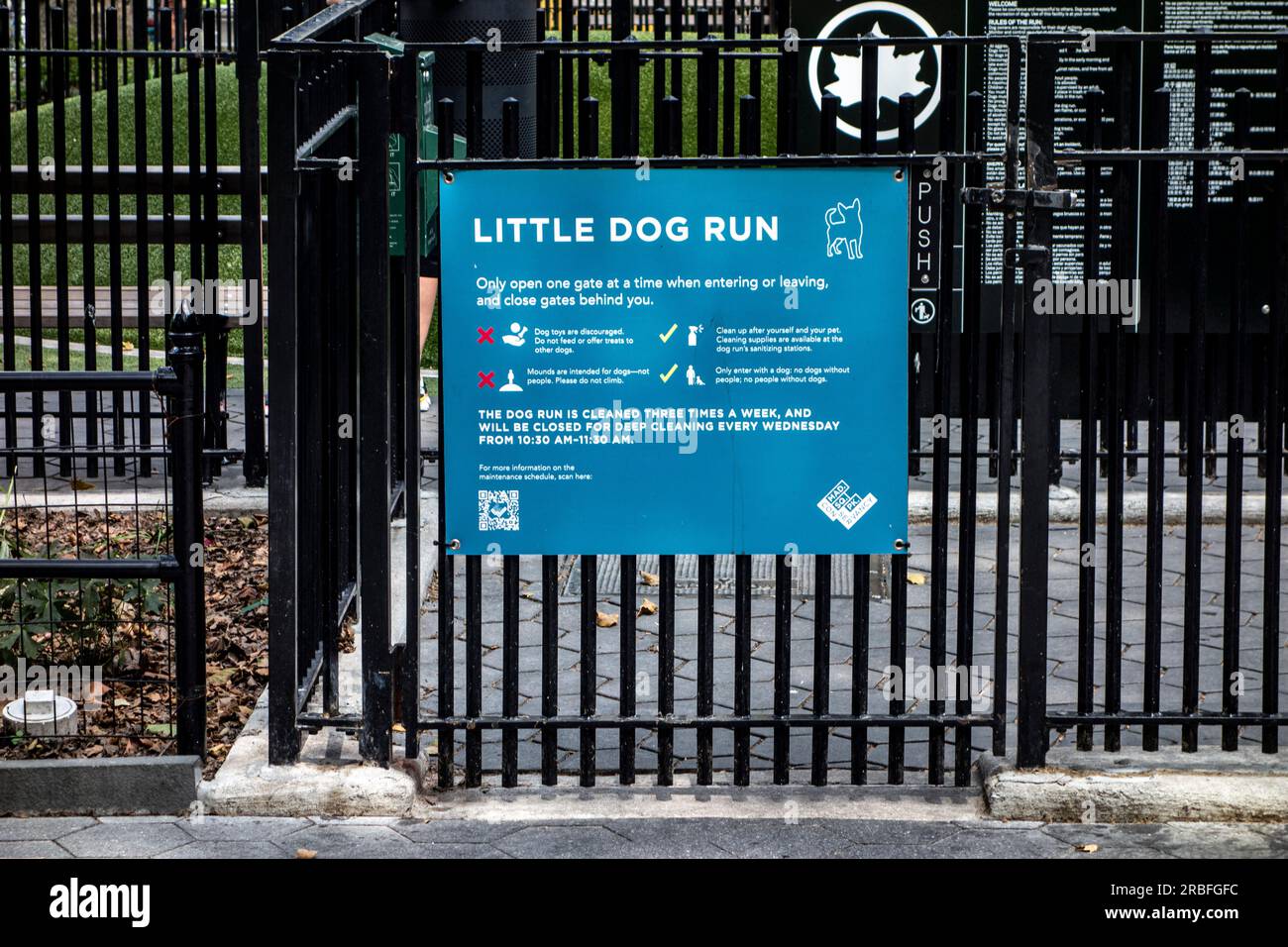 Sign for the Little Dog Run where you can exercise unleaded dogs in ...