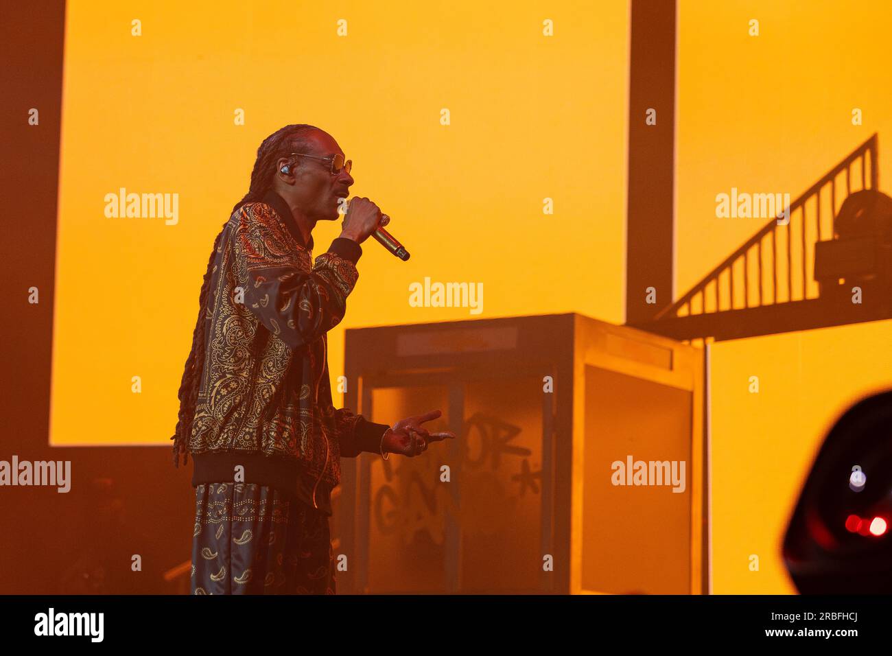 High school reunion tour hi-res stock photography and images - Alamy