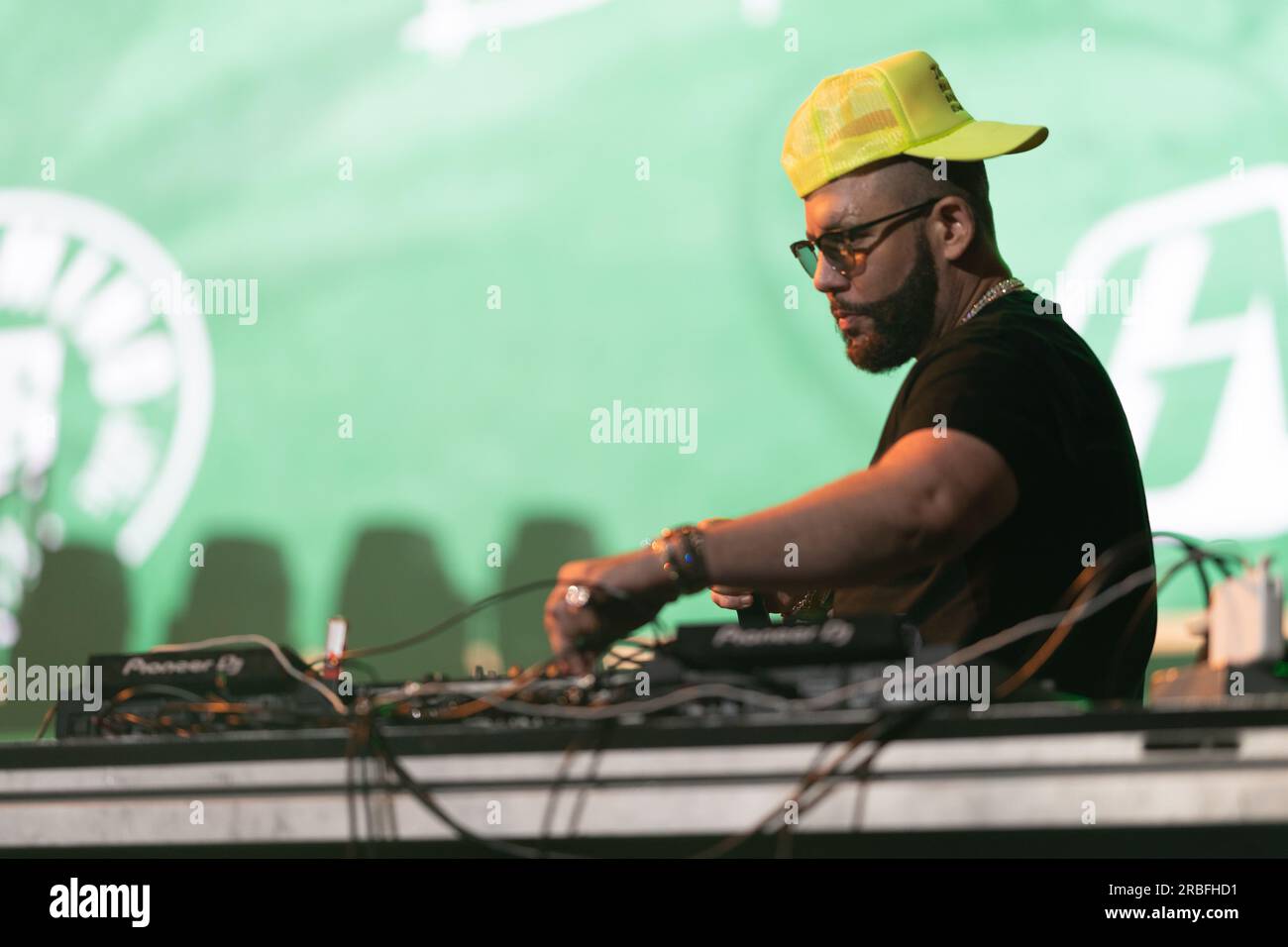 Dj wiz hi-res stock photography and images - Alamy